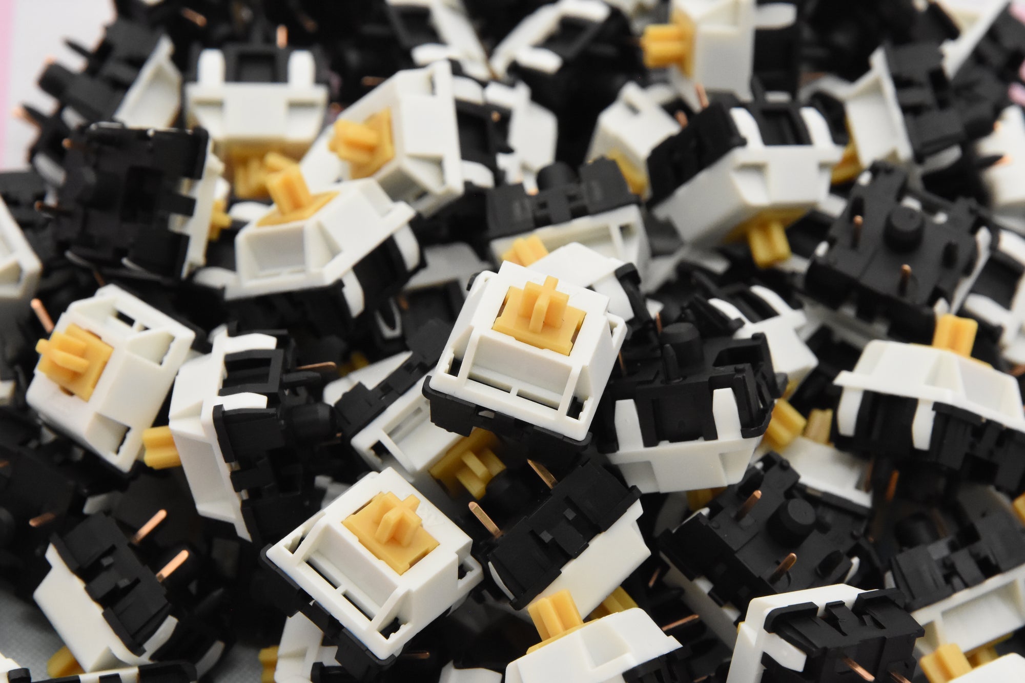 AKKO Penguin Silent Tactile Switches (10pcs) - Quiet and Responsive for ...
