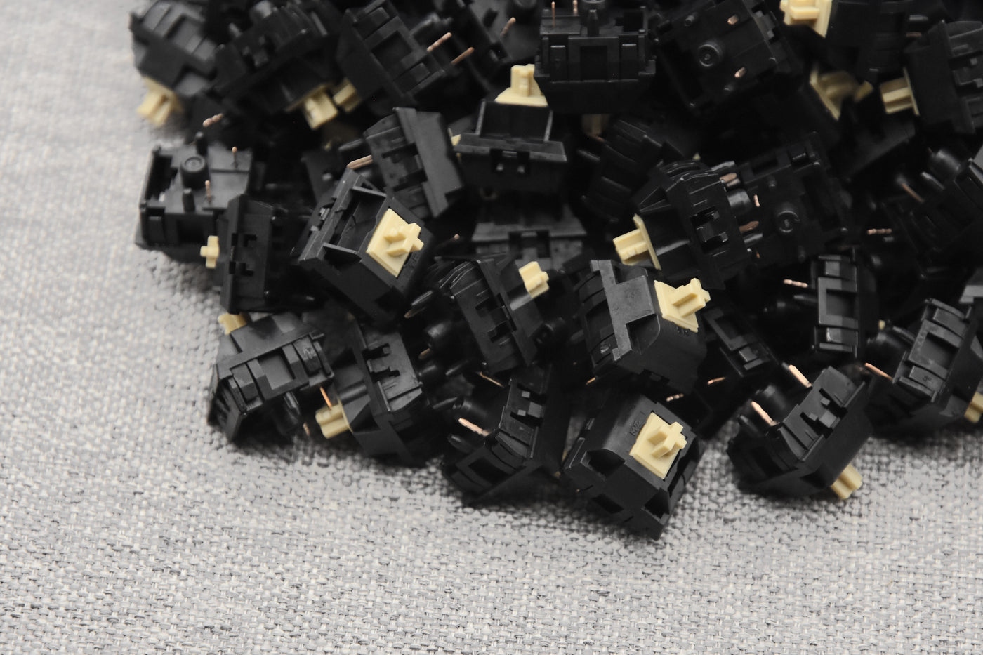 Keygeek Keyboard Switches – Including MZ Y3, Mirror Lake, & More