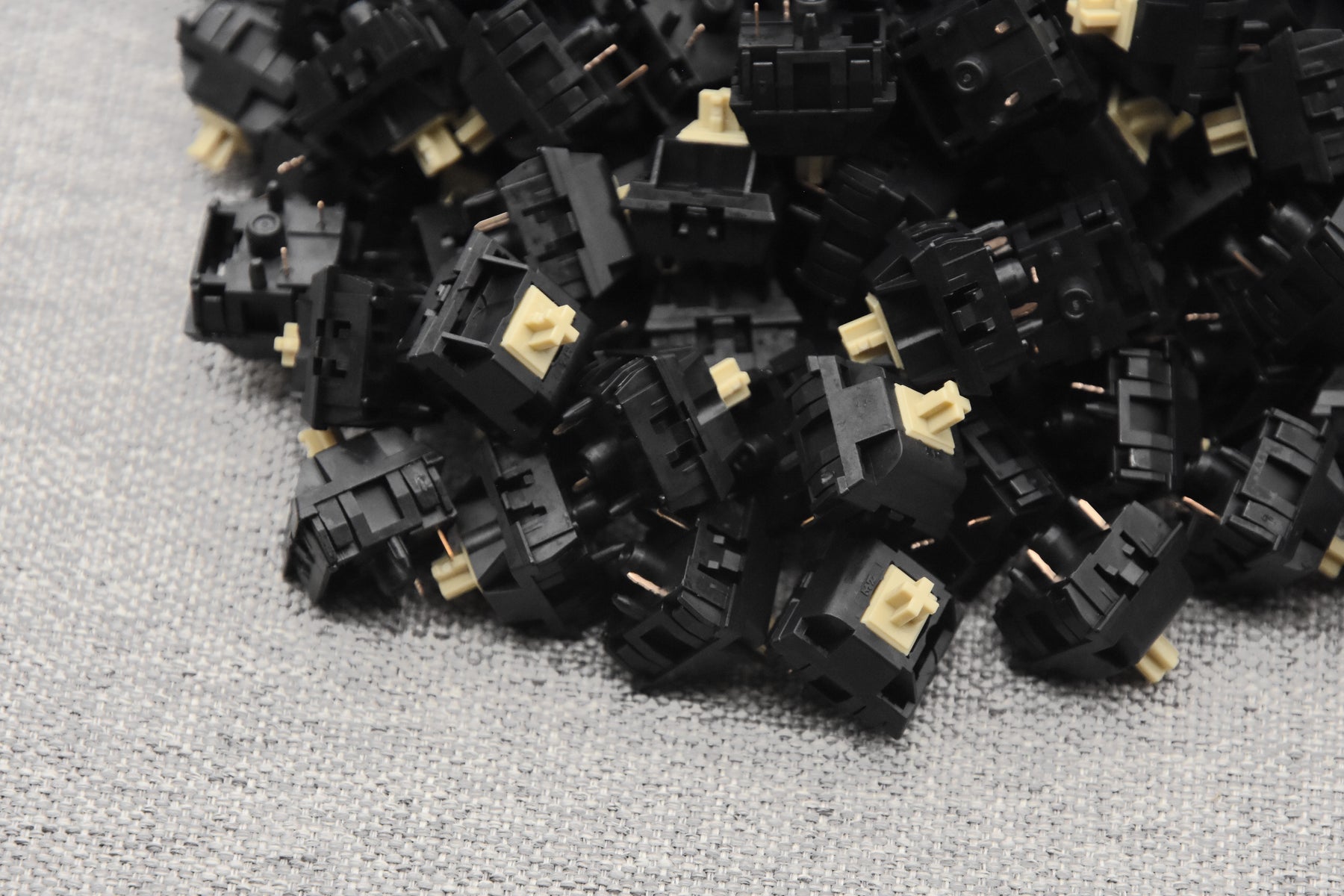 Keygeek Keyboard Switches – Including MZ Y3, Mirror Lake, & More