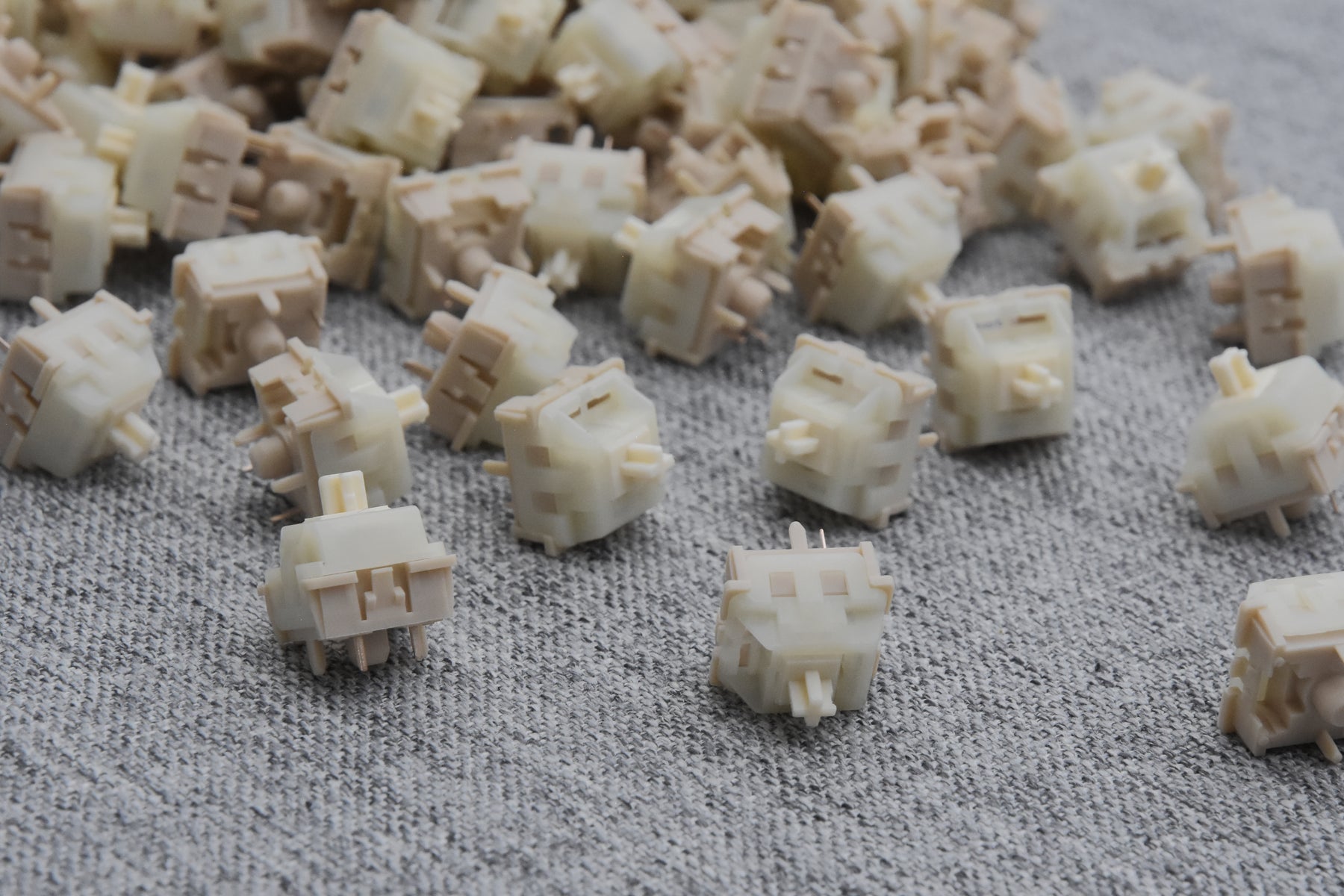 KTT COCONUT LATTE LINEAR SWITCH FACTORY LUBED EDITION (10PCS)