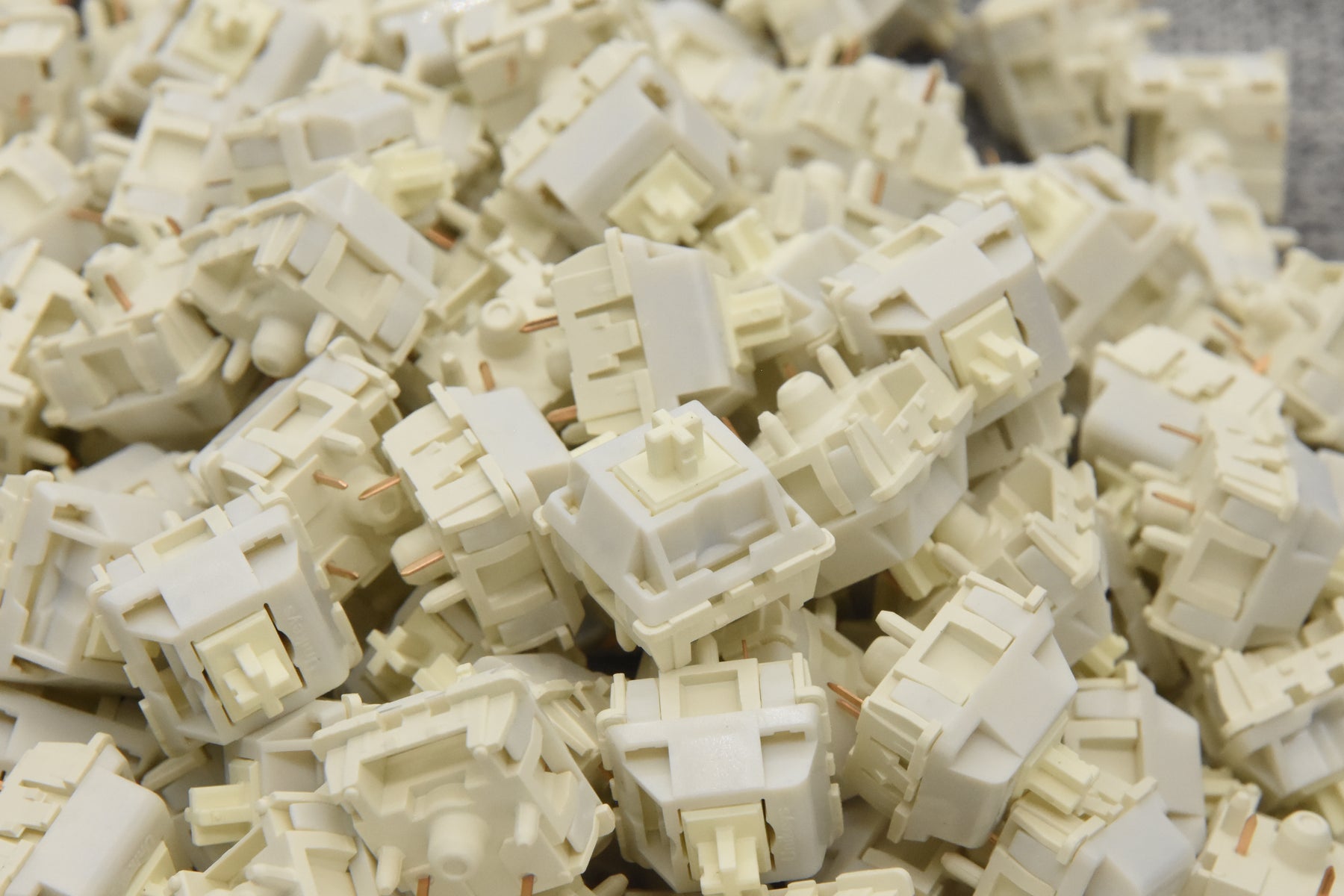 Top BSUN Switches: Linear & Tactile Options | UniKeys