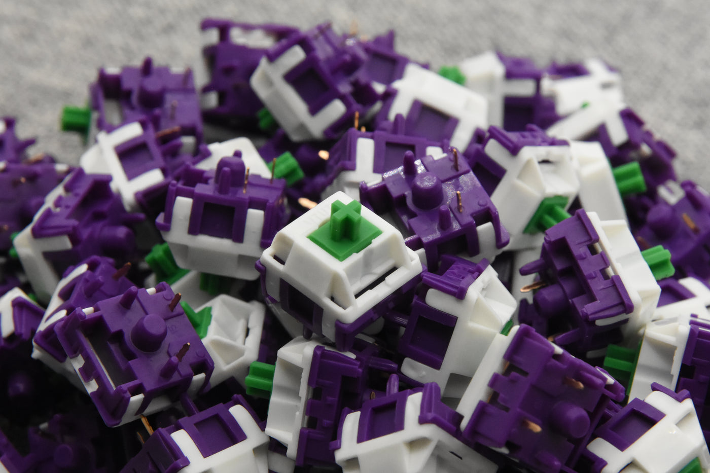 High-Quality HMX Keyboard Switches – For Smooth Performance