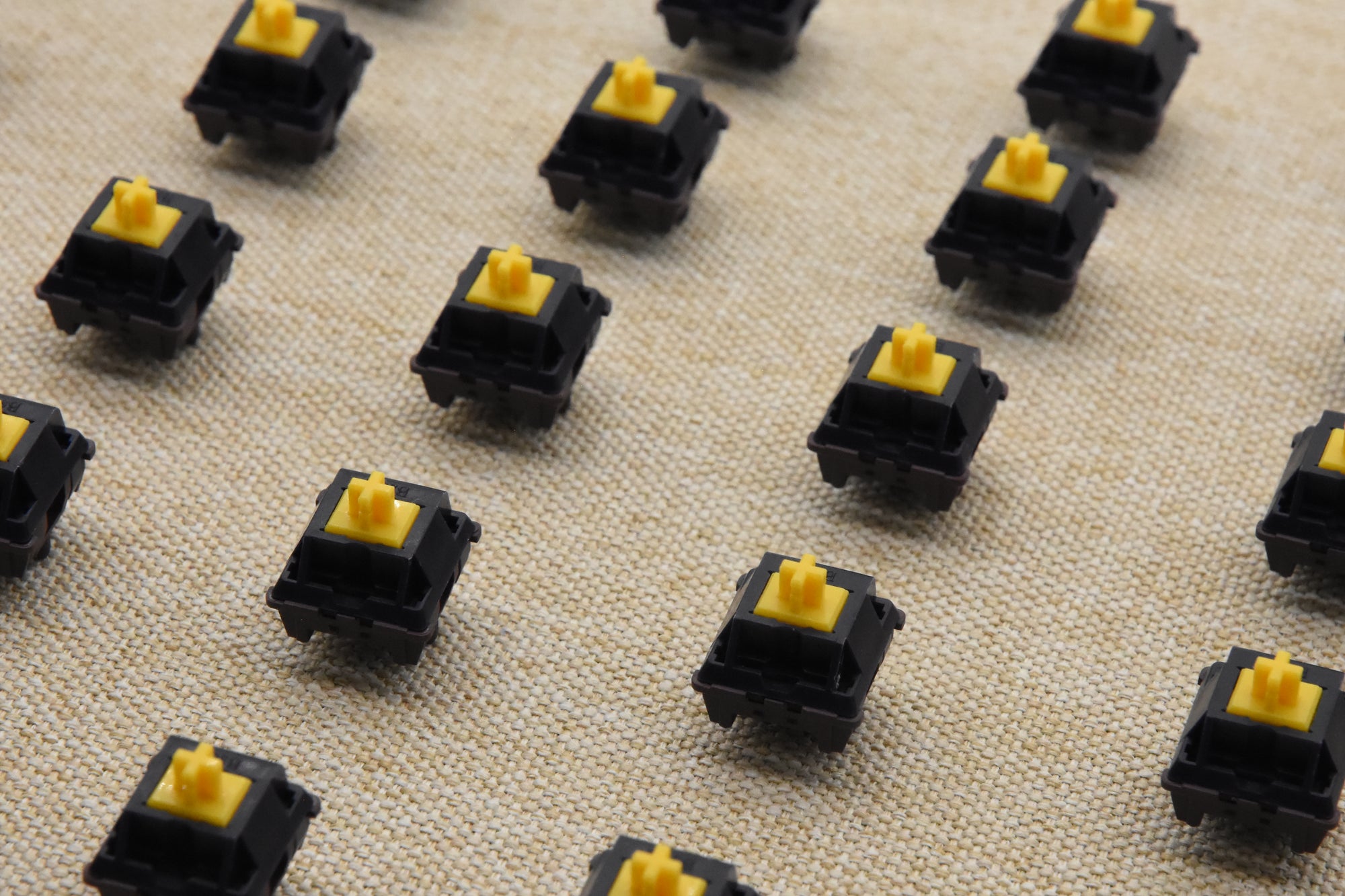 BSUN MAPLE SUGAR Linear Switch Factory Lubed Edition (10pcs): Smooth ...