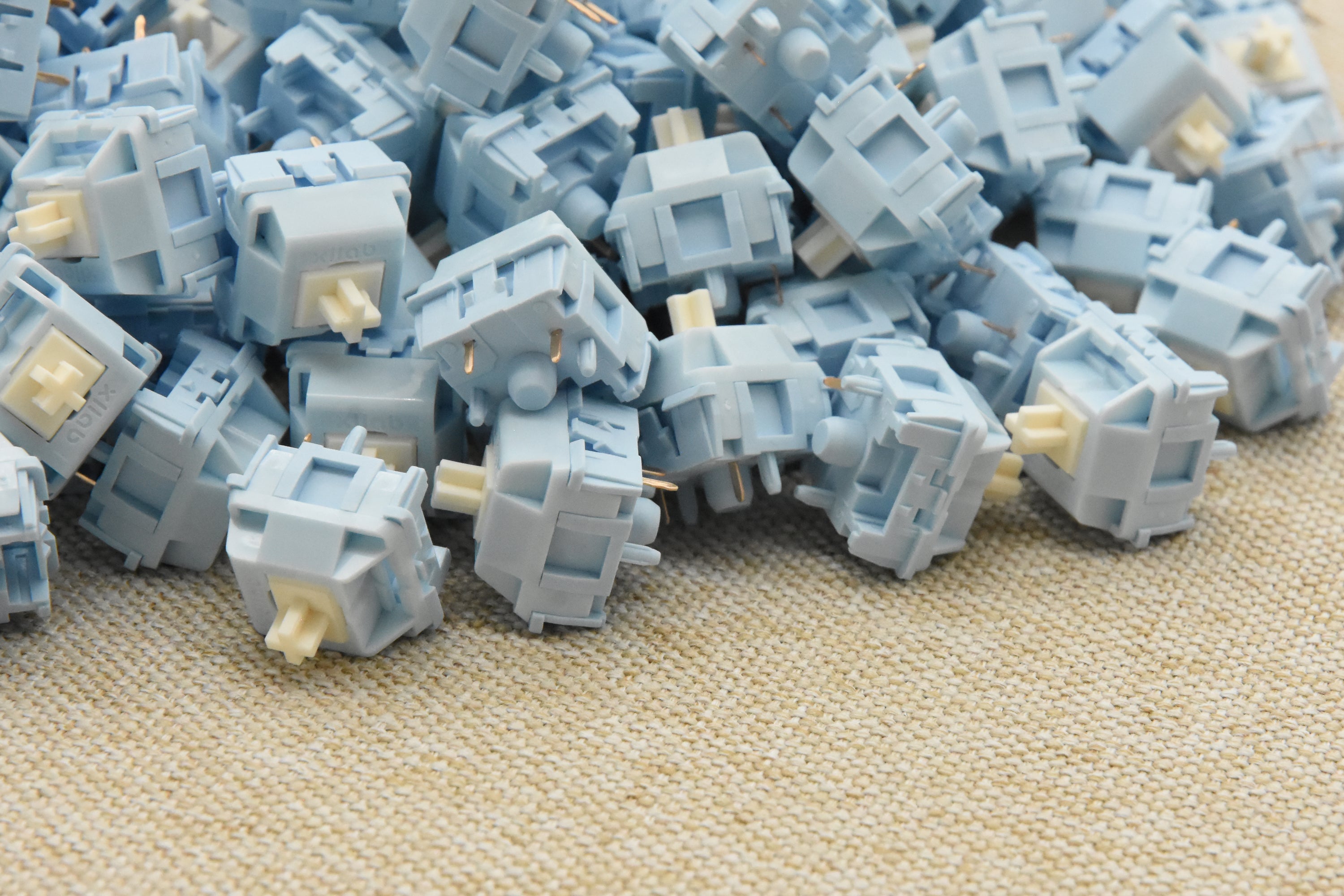 HMX Yogurt Linear Switch (10pcs) - Factory Lubed for a Smooth and Creamy Typing Experience