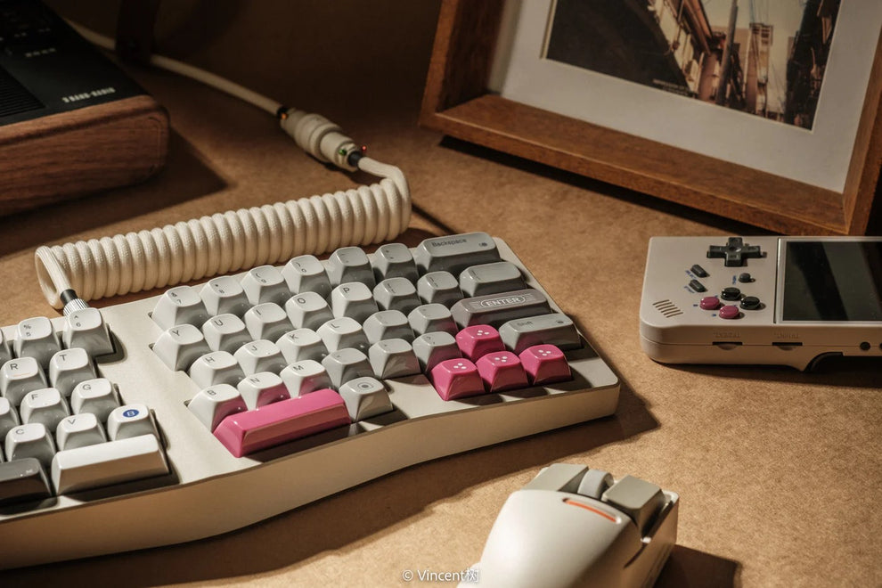 GAME 1989 GSA Keycaps - Retro Style Polished ABS Keycaps for Your ...