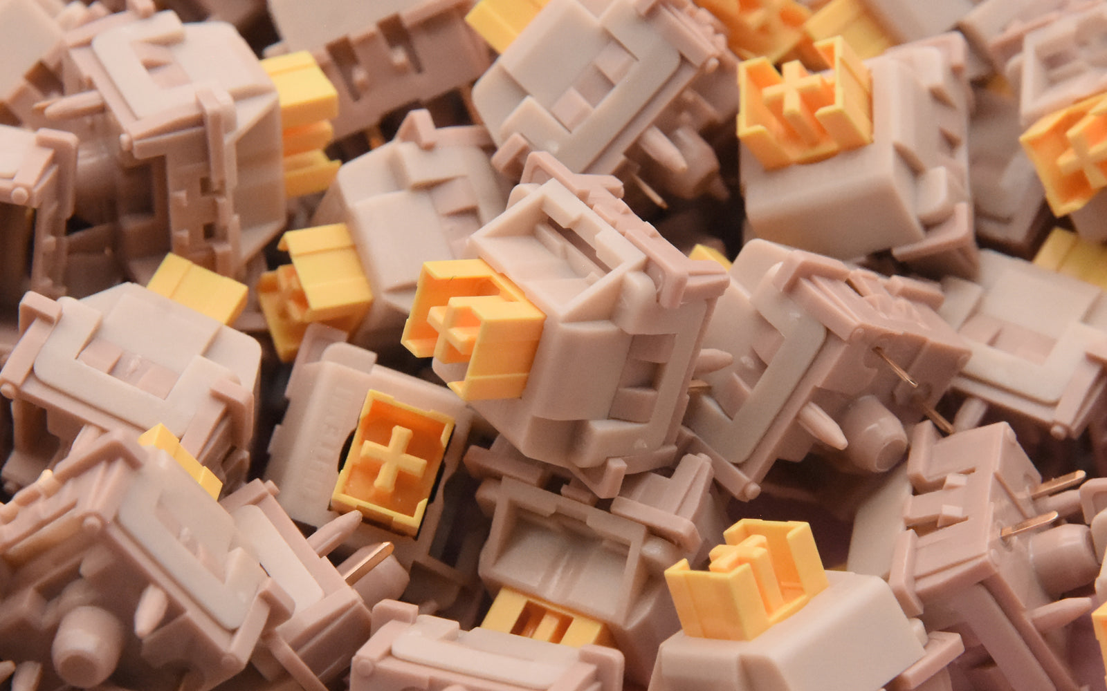 OUTEMU Silent Honey Peach V2 Linear Switch Factory Lubed Edition (10pcs ...